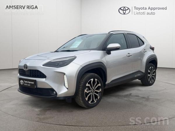 Pelēks Toyota Yaris 2025 Rīga, ar dzinēja tilpumu 1.50 L un nobraukumu 29 tūkst. km par 23500 €, foto 1 vietnē AUTOMOTO.COM.LV