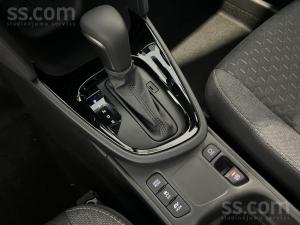 Grey Toyota Yaris 2026 in Ventspils, with an engine capacity of 1.50 L and mileage of 0 thousand km for 28195 €, photo 17 on AUTOMOTO.COM.LV