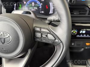 Pelēks Toyota Yaris 2026 Rīga, ar dzinēja tilpumu 1.50 L un nobraukumu 19 tūkst. km par 22500 €, foto 15 vietnē AUTOMOTO.COM.LV