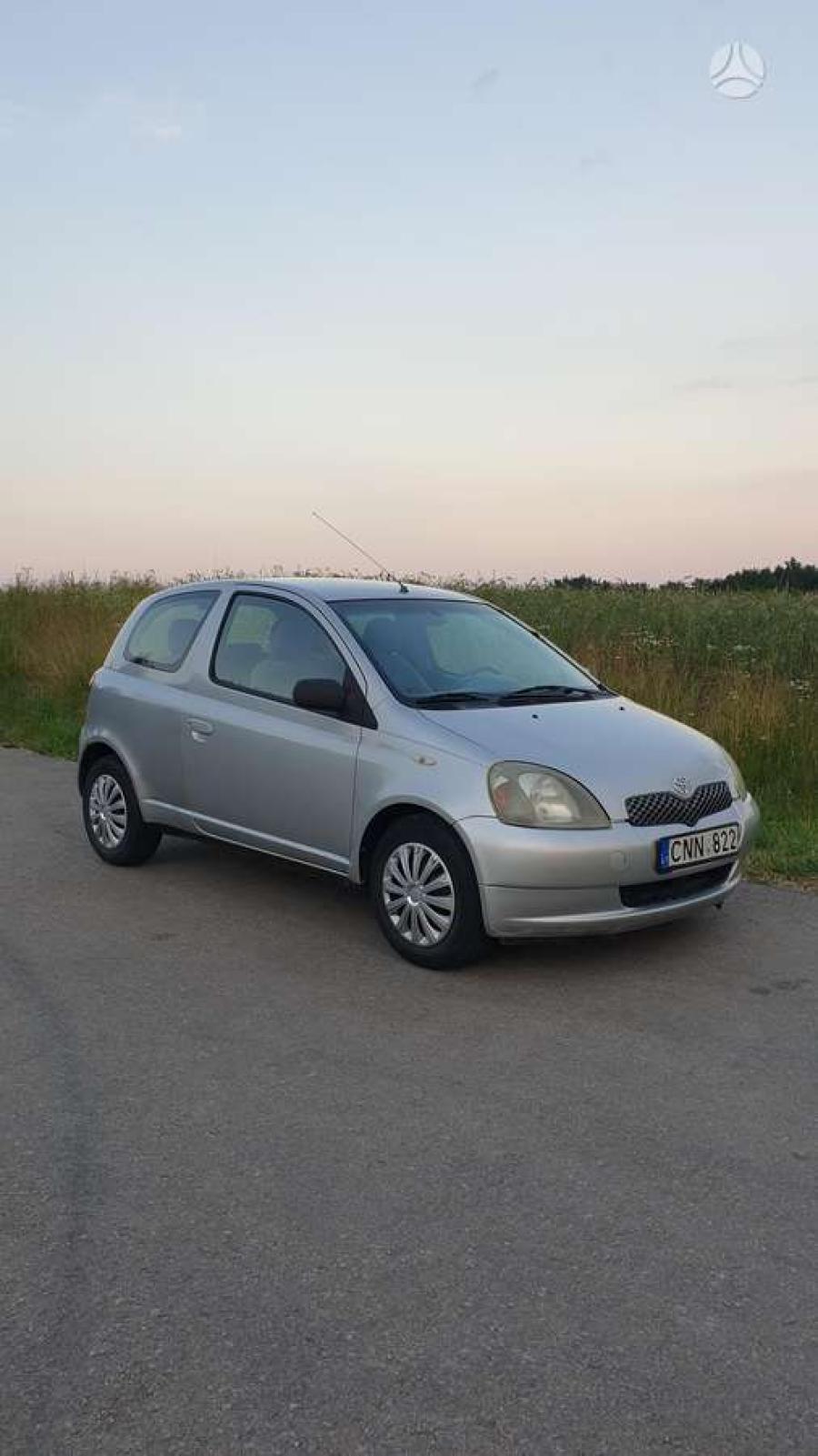 Grey Toyota Yaris 2000 in Vilnius, with an engine capacity of 1.00 L and mileage of 221 thousand km for 630 €, photo 3 on AUTOMOTO.COM.LV