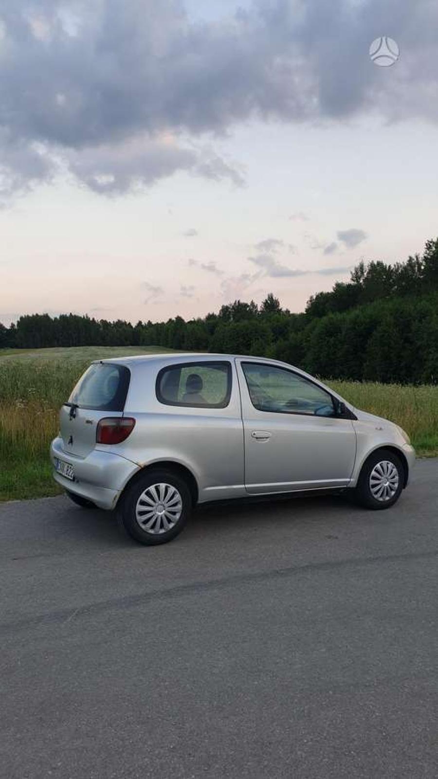 Grey Toyota Yaris 2000 in Vilnius, with an engine capacity of 1.00 L and mileage of 221 thousand km for 630 €, photo 4 on AUTOMOTO.COM.LV