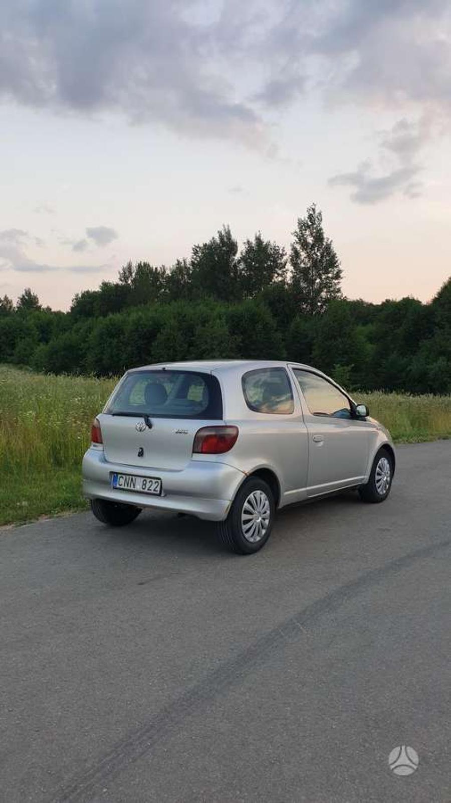 Grey Toyota Yaris 2000 in Vilnius, with an engine capacity of 1.00 L and mileage of 221 thousand km for 630 €, photo 5 on AUTOMOTO.COM.LV