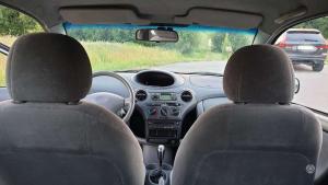 Grey Toyota Yaris 2000 in Vilnius, with an engine capacity of 1.00 L and mileage of 221 thousand km for 630 €, photo 13 on AUTOMOTO.COM.LV