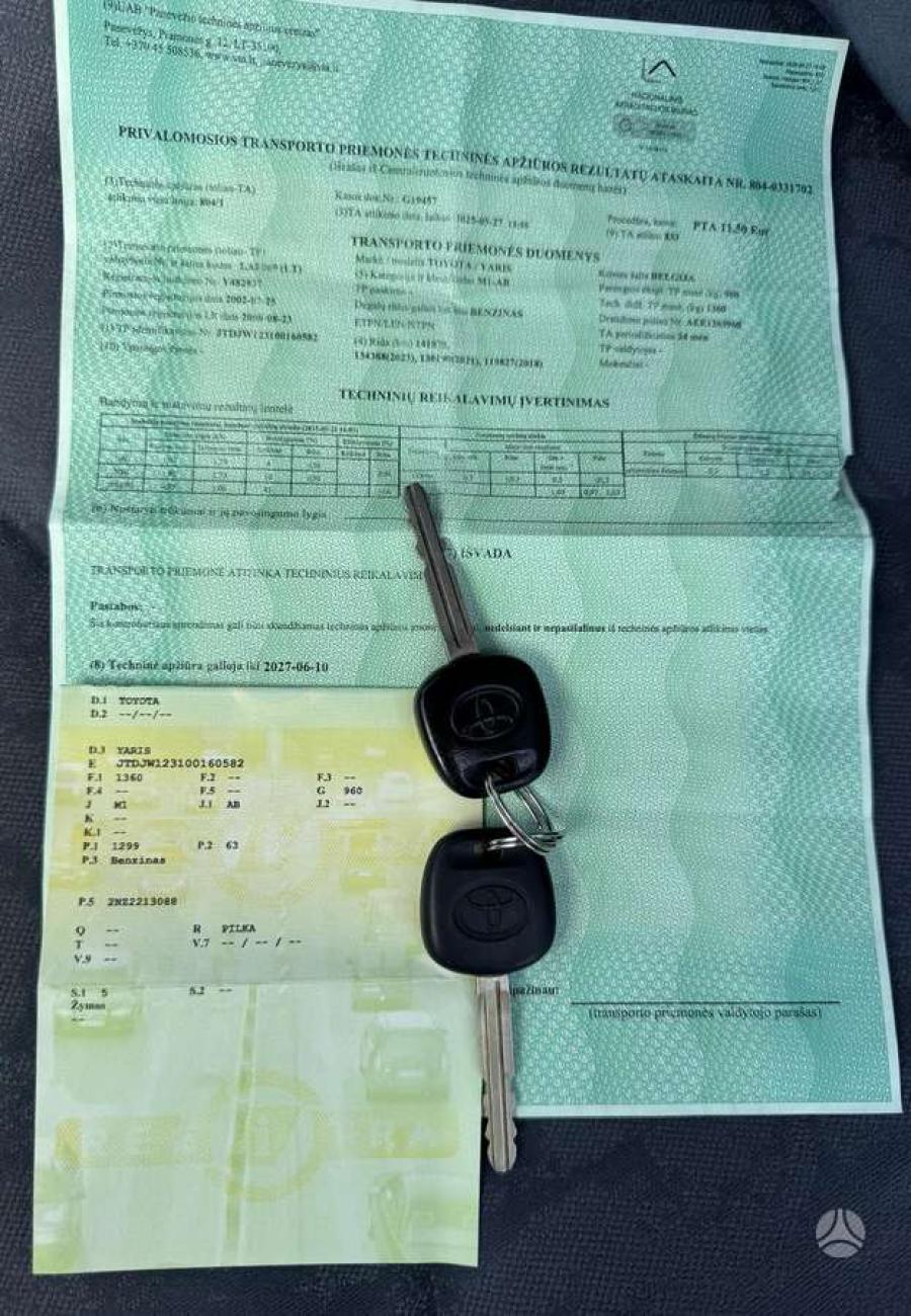 Grey Toyota Yaris 2002 in Vilnius, with an engine capacity of 1.30 L and mileage of 145 thousand km for 1850 €, photo 9 on AUTOMOTO.COM.LV