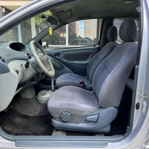 Grey Toyota Yaris 2002 in Vilnius, with an engine capacity of 1.30 L and mileage of 145 thousand km for 1850 €, photo 15 on AUTOMOTO.COM.LV