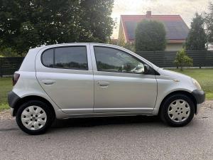 Grey Toyota Yaris 2002 in Vilnius, with an engine capacity of 1.36 L and mileage of 207 thousand km for 1450 €, photo 5 on AUTOMOTO.COM.LV