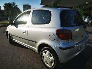 Grey Toyota Yaris 2002 in Vilnius, with an engine capacity of 1.30 L and mileage of 204 thousand km for 1880 €, photo 13 on AUTOMOTO.COM.LV