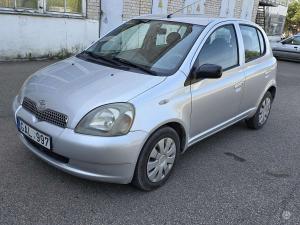 Grey Toyota Yaris 2003 in Vilnius, with an engine capacity of 1.30 L and mileage of 218 thousand km for 1950 €, photo  on AUTOMOTO.COM.LV