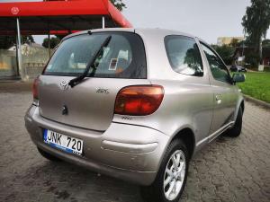 Grey Toyota Yaris 2003 in Vilnius, with an engine capacity of 1.30 L and mileage of 183 thousand km for 1750 €, photo 11 on AUTOMOTO.COM.LV