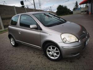Grey Toyota Yaris 2003 in Vilnius, with an engine capacity of 1.30 L and mileage of 183 thousand km for 1750 €, photo 14 on AUTOMOTO.COM.LV