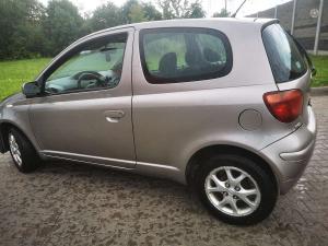 Grey Toyota Yaris 2003 in Vilnius, with an engine capacity of 1.30 L and mileage of 183 thousand km for 1750 €, photo 19 on AUTOMOTO.COM.LV