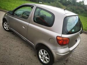 Grey Toyota Yaris 2003 in Vilnius, with an engine capacity of 1.30 L and mileage of 183 thousand km for 1750 €, photo 20 on AUTOMOTO.COM.LV