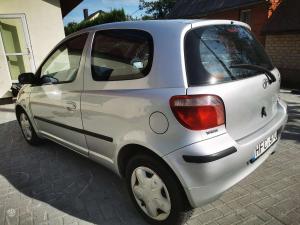 Pelēks Toyota Yaris 2003 Viļņa, ar dzinēja tilpumu 1.30 L un nobraukumu 225 tūkst. km par 2350 €, foto 8 vietnē AUTOMOTO.COM.LV