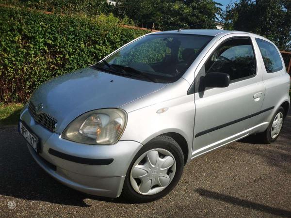 Grey Toyota Yaris 2003 in Vilnius, with an engine capacity of 1.30 L and mileage of 225 thousand km for 2350 €, photo 10 on AUTOMOTO.COM.LV