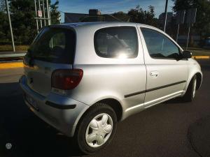 Pelēks Toyota Yaris 2003 Viļņa, ar dzinēja tilpumu 1.30 L un nobraukumu 225 tūkst. km par 2350 €, foto 16 vietnē AUTOMOTO.COM.LV