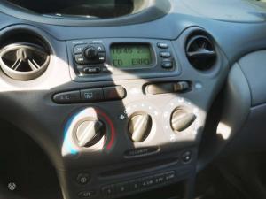 Pelēks Toyota Yaris 2003 Viļņa, ar dzinēja tilpumu 1.30 L un nobraukumu 224 tūkst. km par 1991 €, foto 8 vietnē AUTOMOTO.COM.LV