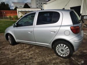 Grey Toyota Yaris 2003 in Vilnius, with an engine capacity of 1.30 L and mileage of 153 thousand km for 2750 €, photo 8 on AUTOMOTO.COM.LV