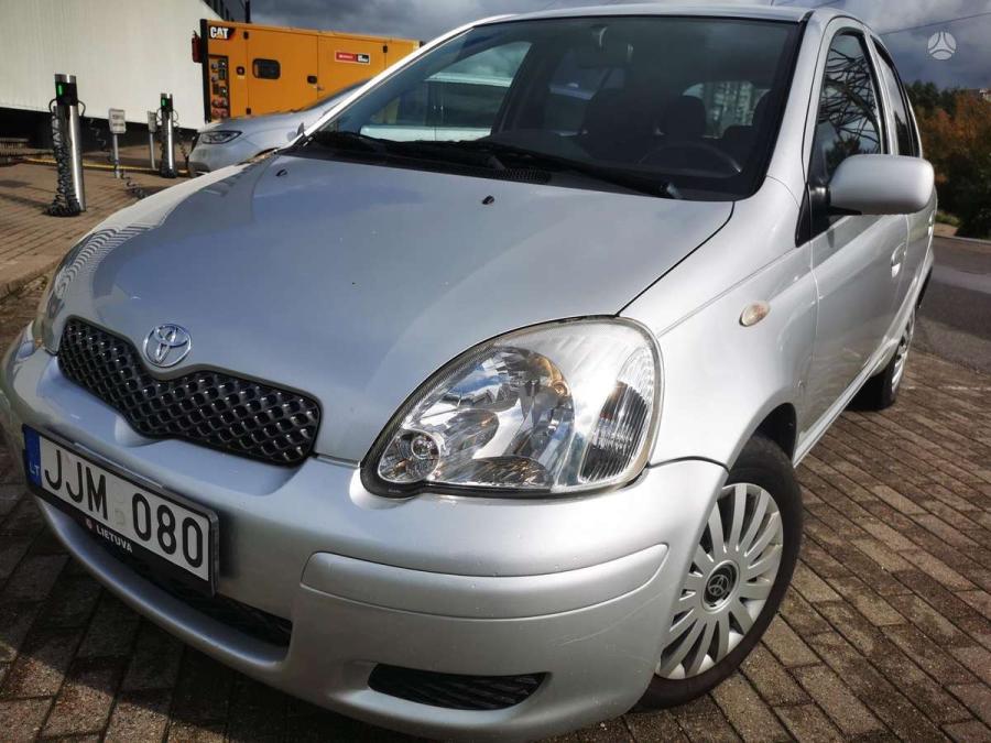 Grey Toyota Yaris 2003 in Vilnius, with an engine capacity of 1.30 L and mileage of 153 thousand km for 2750 €, photo 18 on AUTOMOTO.COM.LV