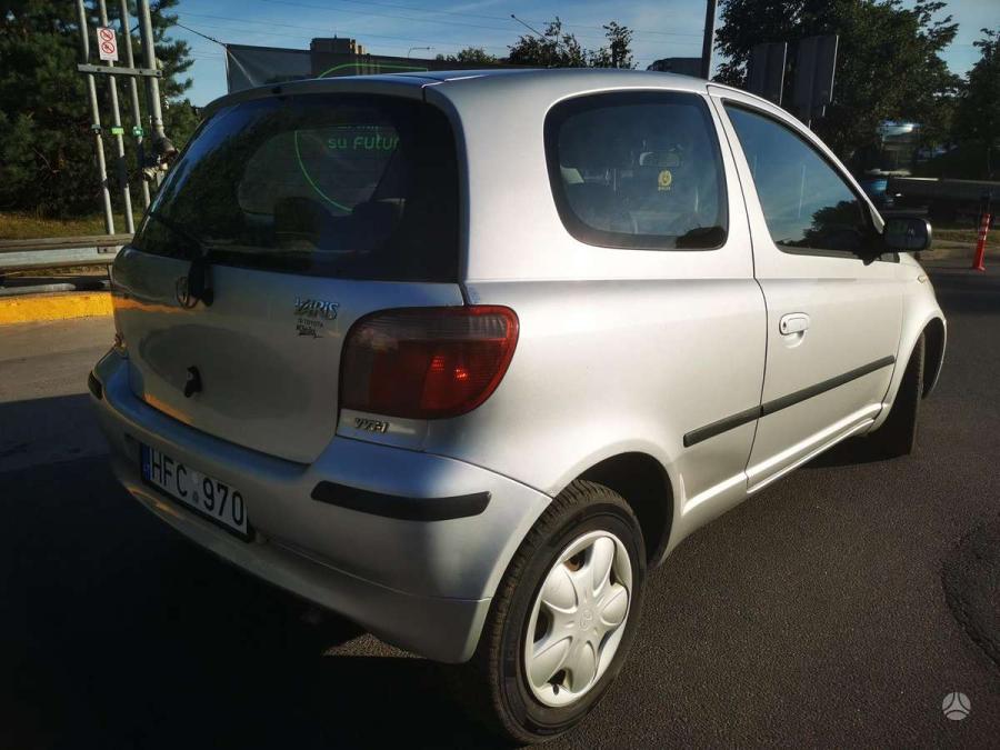 Grey Toyota Yaris 2003 in Vilnius, with an engine capacity of 1.30 L and mileage of 220 thousand km for 1880 €, photo 17 on AUTOMOTO.COM.LV