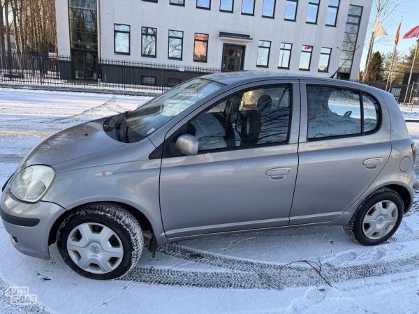 Grey Toyota Yaris 2004 in Kaunas, with an engine capacity of 1.40 L and mileage of 300 thousand km for 1400 €, photo 5 on AUTOMOTO.COM.LV