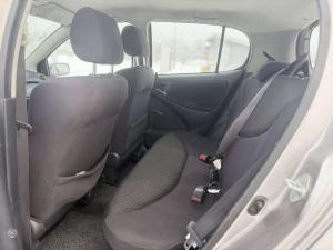 Pelēks Toyota Yaris 2004 Viļņa, ar dzinēja tilpumu 1.50 L un nobraukumu 154 tūkst. km par 2200 €, foto 8 vietnē AUTOMOTO.COM.LV
