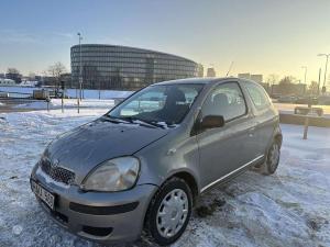 Grey Toyota Yaris 2004 in Vilnius, with an engine capacity of 1.00 L and mileage of 177 thousand km for 450 €, photo  on AUTOMOTO.COM.LV