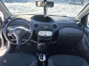 Pelēks Toyota Yaris 2004 Viļņa, ar dzinēja tilpumu 1.30 L un nobraukumu 186 tūkst. km par 2500 €, foto 11 vietnē AUTOMOTO.COM.LV