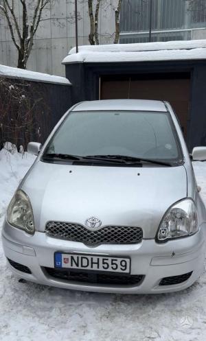 Grey Toyota Yaris 2004 in Kaunas, with an engine capacity of 0.00 L and mileage of 190 thousand km for 990 €, photo  on AUTOMOTO.COM.LV