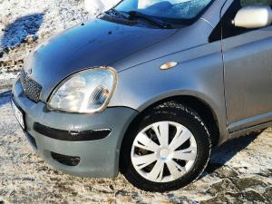 Grey Toyota Yaris 2004 in Vilnius, with an engine capacity of 1.30 L and mileage of 170 thousand km for 2450 €, photo 12 on AUTOMOTO.COM.LV