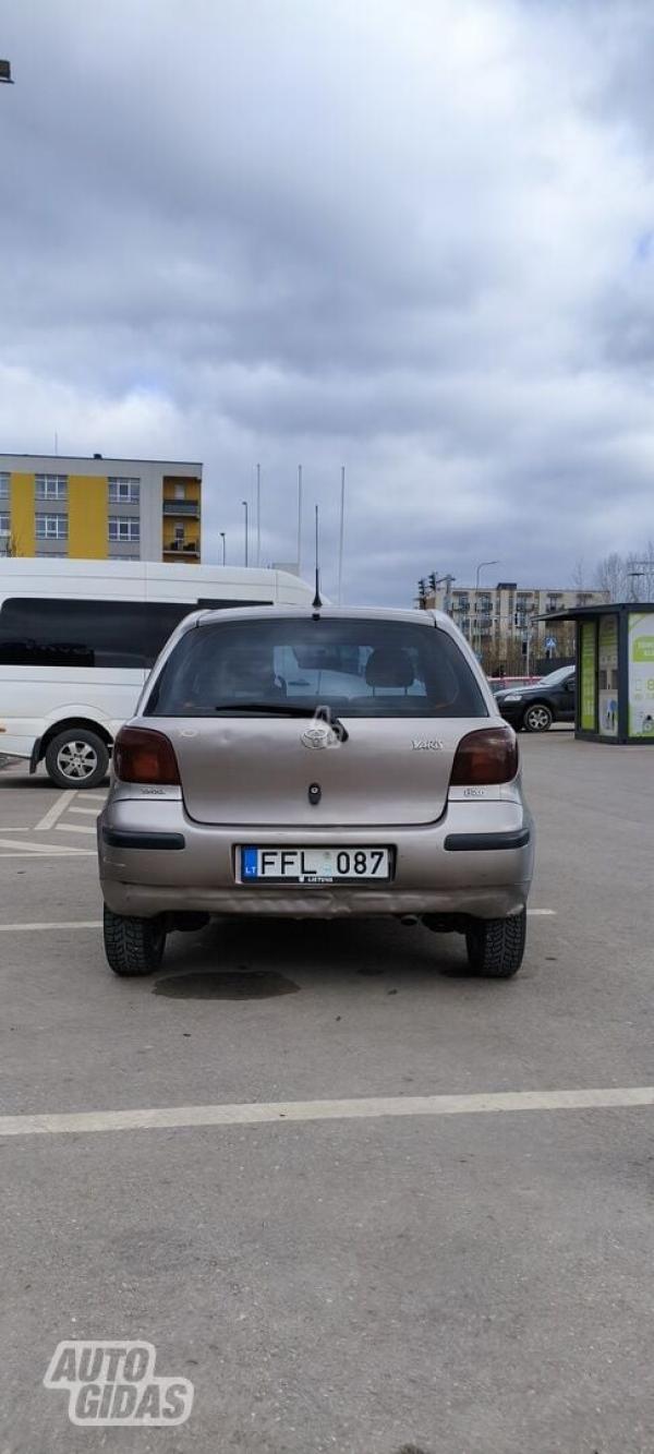 Grey Toyota Yaris 2004 in Vilnius, with an engine capacity of 1.40 L and mileage of 277 thousand km for 1100 €, photo 4 on AUTOMOTO.COM.LV