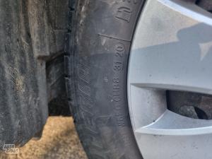 Pelēks Toyota Yaris 2004 Viļņa, ar dzinēja tilpumu 1.00 L un nobraukumu 217 tūkst. km par 850 €, foto 14 vietnē AUTOMOTO.COM.LV