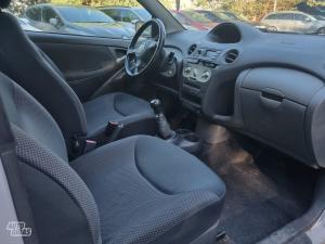 Pelēks Toyota Yaris 2004 Viļņa, ar dzinēja tilpumu 1.00 L un nobraukumu 217 tūkst. km par 850 €, foto 15 vietnē AUTOMOTO.COM.LV