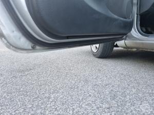 Pelēks Toyota Yaris 2004 Viļņa, ar dzinēja tilpumu 1.00 L un nobraukumu 217 tūkst. km par 850 €, foto 21 vietnē AUTOMOTO.COM.LV