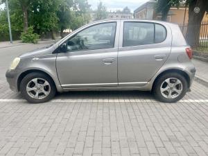 Grey Toyota Yaris 2004 in Vilnius, with an engine capacity of 1.00 L and mileage of 299 thousand km for 1000 €, photo 5 on AUTOMOTO.COM.LV