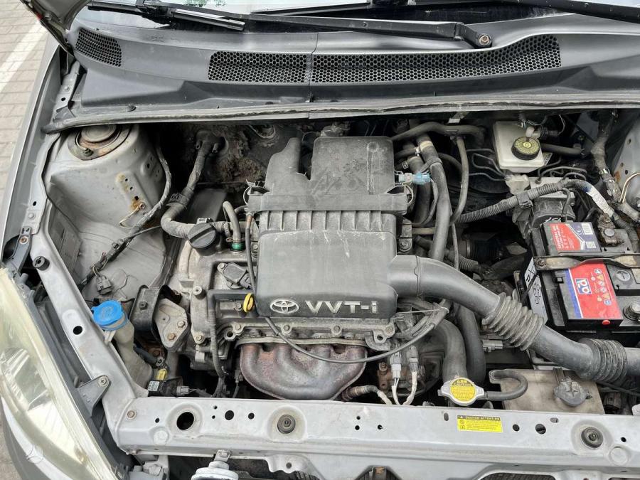Grey Toyota Yaris 2004 in Vilnius, with an engine capacity of 1.00 L and mileage of 299 thousand km for 1000 €, photo 14 on AUTOMOTO.COM.LV