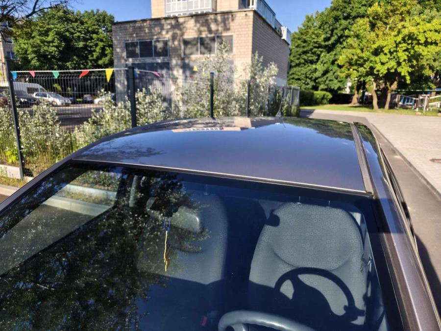 Grey Toyota Yaris 2004 in Vilnius, with an engine capacity of 1.36 L and mileage of 294 thousand km for 1150 €, photo 12 on AUTOMOTO.COM.LV