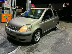 Grey Toyota Yaris 2004 in Vilnius, with an engine capacity of 1.30 L and mileage of 230 thousand km for 999 €, photo  on AUTOMOTO.COM.LV