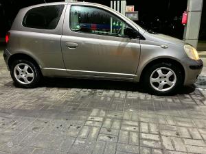 Pelēks Toyota Yaris 2004 Viļņa, ar dzinēja tilpumu 1.30 L un nobraukumu 230 tūkst. km par 999 €, foto 7 vietnē AUTOMOTO.COM.LV