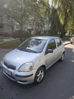 Pelēks Toyota Yaris 2004 Kauņa, ar dzinēja tilpumu 1.36 L un nobraukumu 258 tūkst. km par 700 €, foto 3 vietnē AUTOMOTO.COM.LV