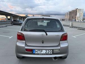 Grey Toyota Yaris 2004 in Vilnius, with an engine capacity of 1.50 L and mileage of 200 thousand km for 1700 €, photo 8 on AUTOMOTO.COM.LV