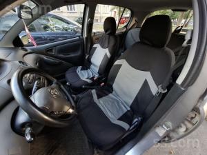 Pelēks Toyota Yaris 2004 Daugavpils, ar dzinēja tilpumu 1.40 L un nobraukumu 290 tūkst. km par 1200 €, foto 7 vietnē AUTOMOTO.COM.LV