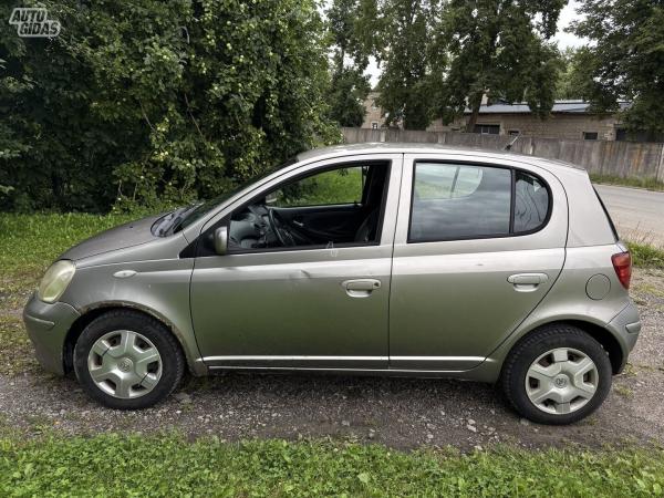 Тойота Ярис 2004 в Ионишкис на AUTOMOTO.COM.LV Серый Тойота Ярис 2004 в Ионишкис, объемом двигателя 1.00 л и пробегом 118 тыс. км за 780 €, фото 6 на AUTOMOTO.COM.LV