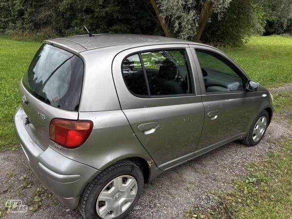 Тойота Ярис 2004 в Ионишкис на AUTOMOTO.COM.LV Серый Тойота Ярис 2004 в Ионишкис, объемом двигателя 1.00 л и пробегом 118 тыс. км за 780 €, фото 10 на AUTOMOTO.COM.LV