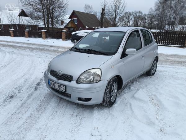 Grey Toyota Yaris 2005 in Kazlu Ruda, with an engine capacity of 1.40 L and mileage of 255 thousand km for 1300 €, photo 1 on AUTOMOTO.COM.LV