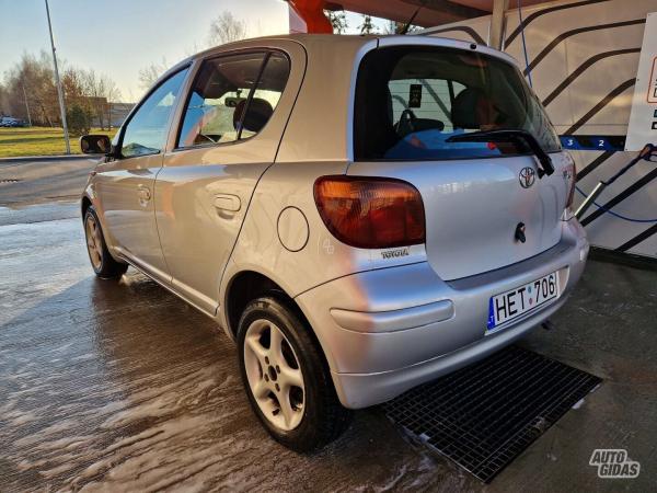 Grey Toyota Yaris 2005 in Kaisiadorys, with an engine capacity of 1.40 L and mileage of 300 thousand km for 1700 €, photo 5 on AUTOMOTO.COM.LV