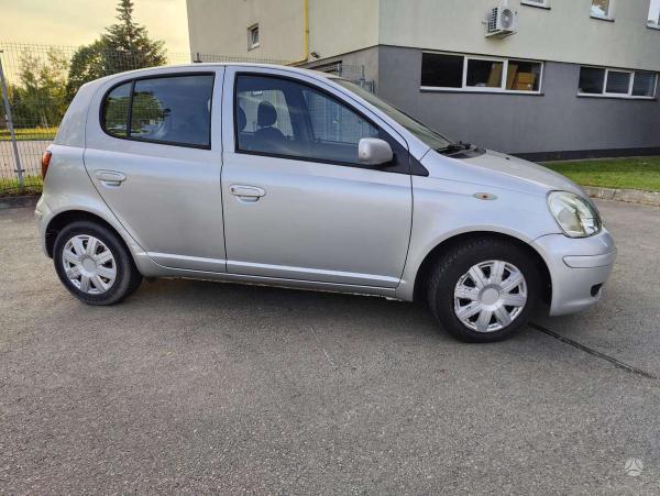 Grey Toyota Yaris 2005 in Kaunas, with an engine capacity of 1.30 L and mileage of 122 thousand km for 1850 €, photo 5 on AUTOMOTO.COM.LV