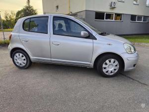 Grey Toyota Yaris 2005 in Kaunas, with an engine capacity of 1.30 L and mileage of 122 thousand km for 1850 €, photo 6 on AUTOMOTO.COM.LV
