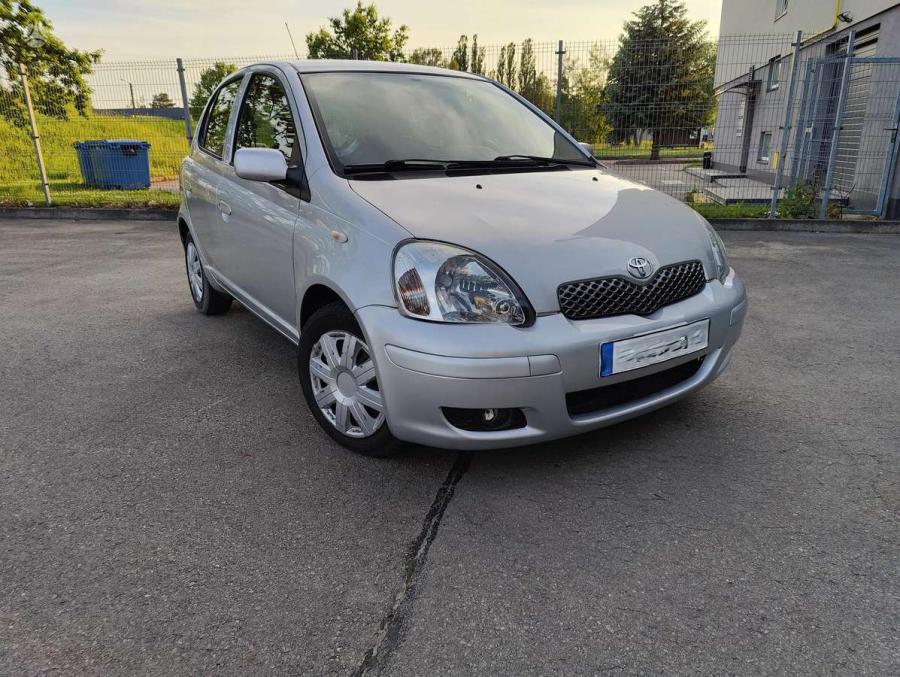 Grey Toyota Yaris 2005 in Kaunas, with an engine capacity of 1.30 L and mileage of 122 thousand km for 1850 €, photo 7 on AUTOMOTO.COM.LV