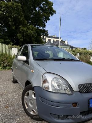 Pelēks Toyota Yaris 2005 Tallina, ar dzinēja tilpumu 1.30 L un nobraukumu 236 tūkst. km par 1200 €, foto 19 vietnē AUTOMOTO.COM.LV