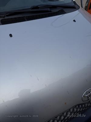 Pelēks Toyota Yaris 2005 Tallina, ar dzinēja tilpumu 1.30 L un nobraukumu 236 tūkst. km par 1200 €, foto 22 vietnē AUTOMOTO.COM.LV